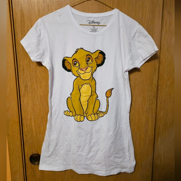 Disney | Tops | Lion King Simba Tee Shirt Xl White | Poshmark